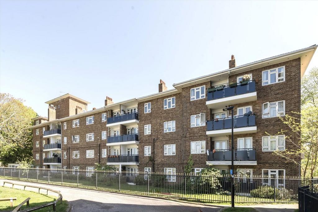 St. Thomas Road, London W4 2 bed flat for sale - £399,950