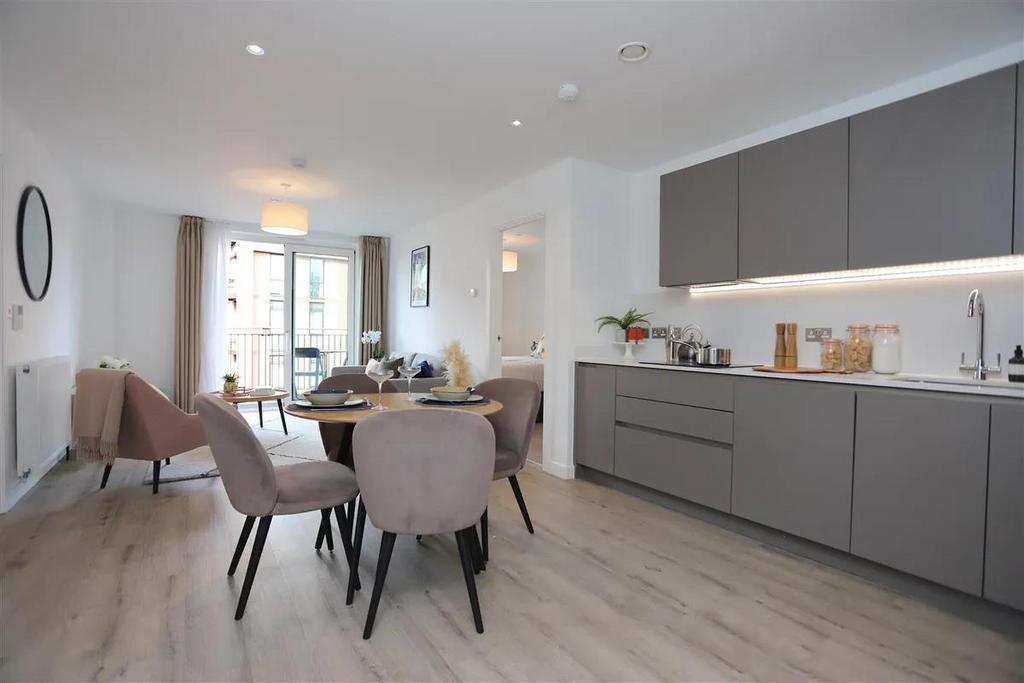 8 Nelson Walk, London E3 2 bed apartment - £2,150 pcm (£496 pw)