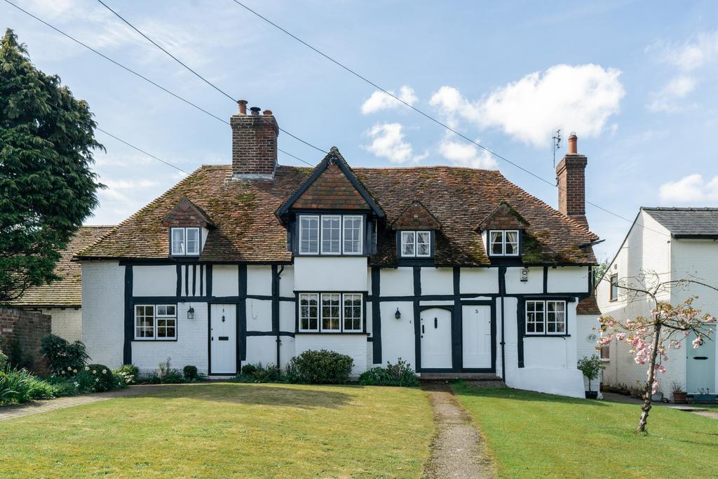 Walnut Tree Cottage... 1 bed terraced house for sale - £365,000