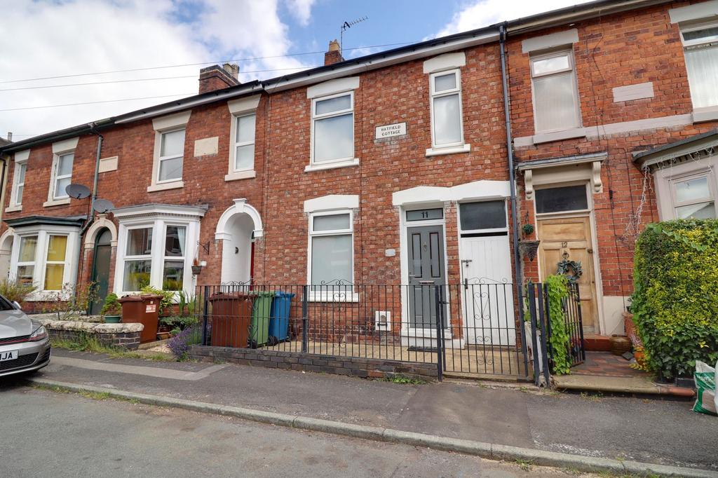 Ingestre Road, Stafford ST17 3 bed terraced house - £200,000