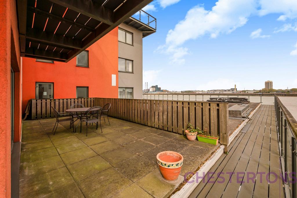 Jigger Mast House, Mast Quay 2 bed flat to rent - £1,750 pcm (£404 pw)