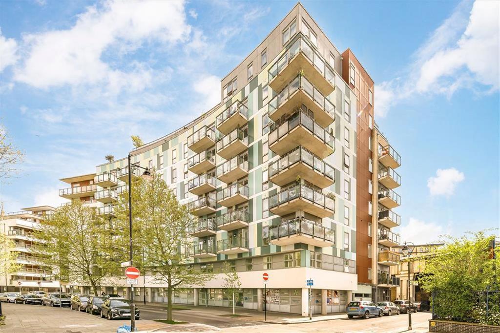 Marine Street, London SE16 3 bed flat - £600,000