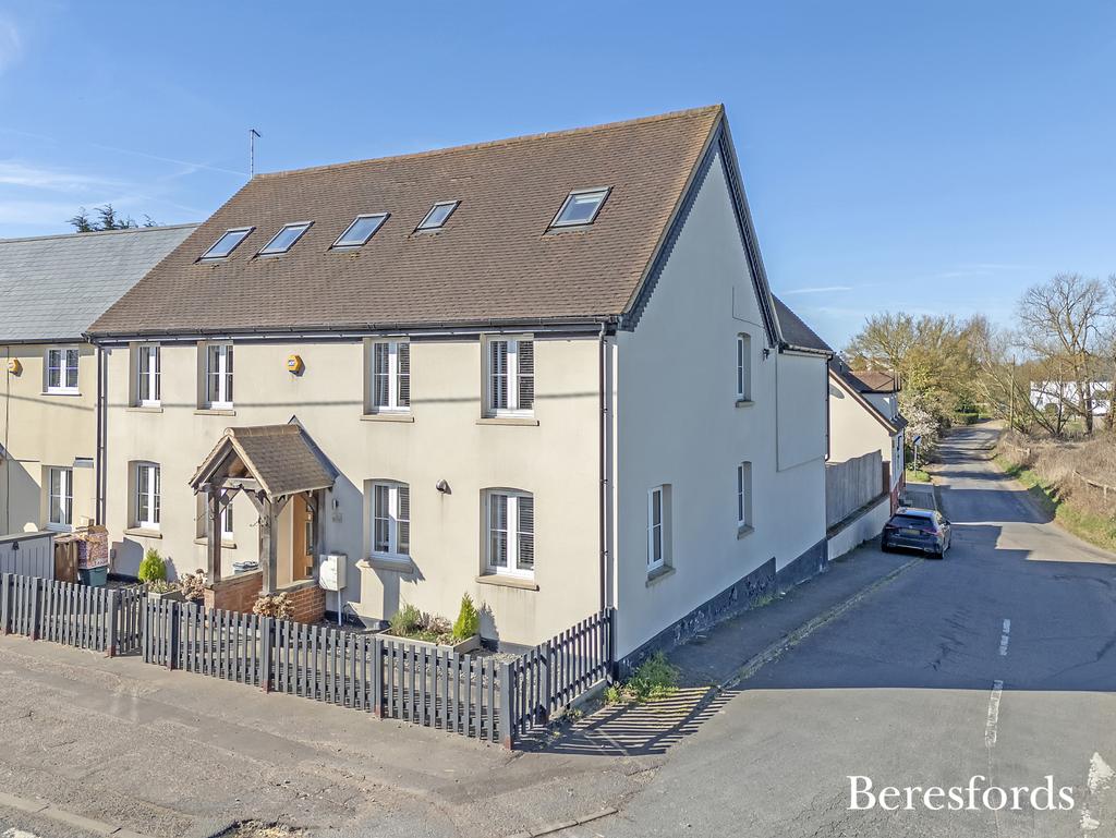 Boyton Cross Lane, Roxwell, CM1 6 bed end of terrace house for sale - £ ...