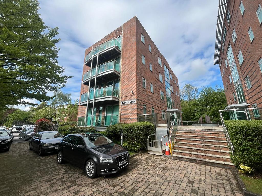 Riverside Lodge, Palatine Road... 2 bed apartment - £185,000