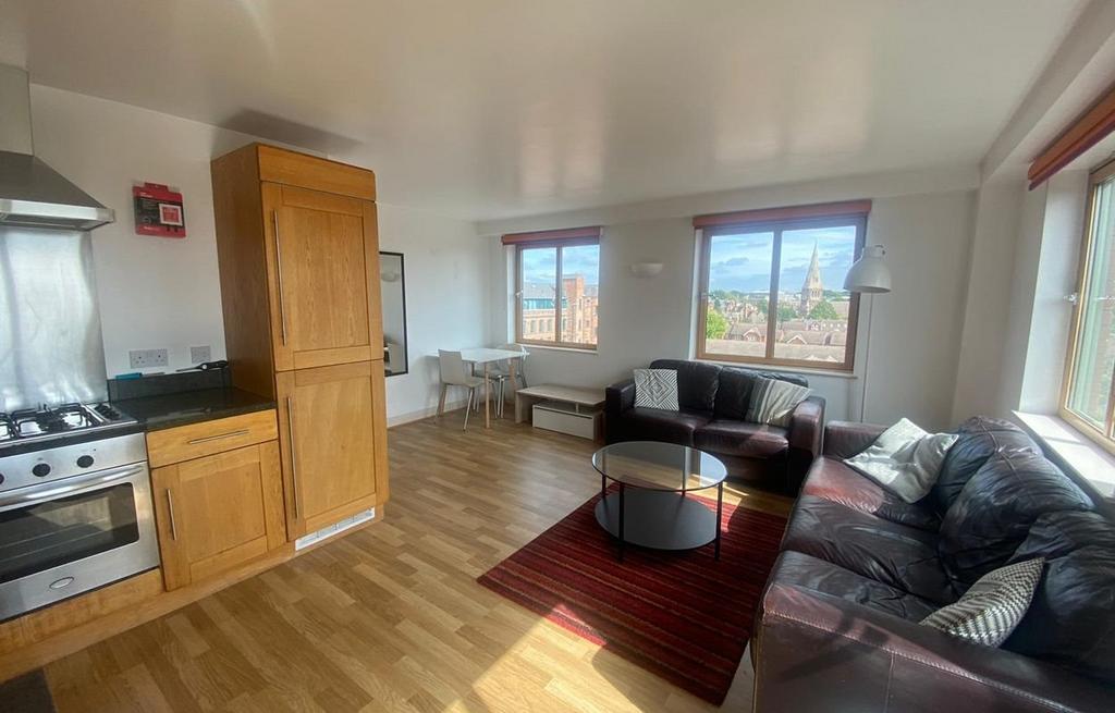 Raleigh Square, Portland Road NG7 2 bed flat to rent - £1,196 pcm (£276 pw)