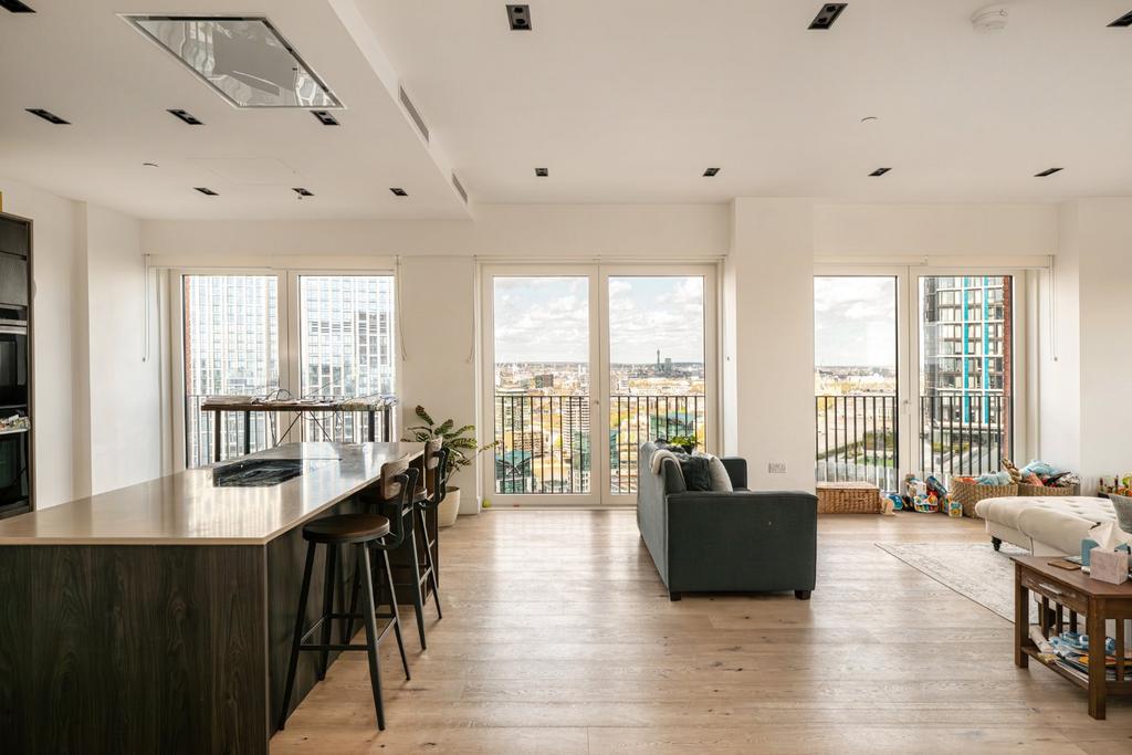Keybridge Tower 3 bed apartment for sale - £1,795,000