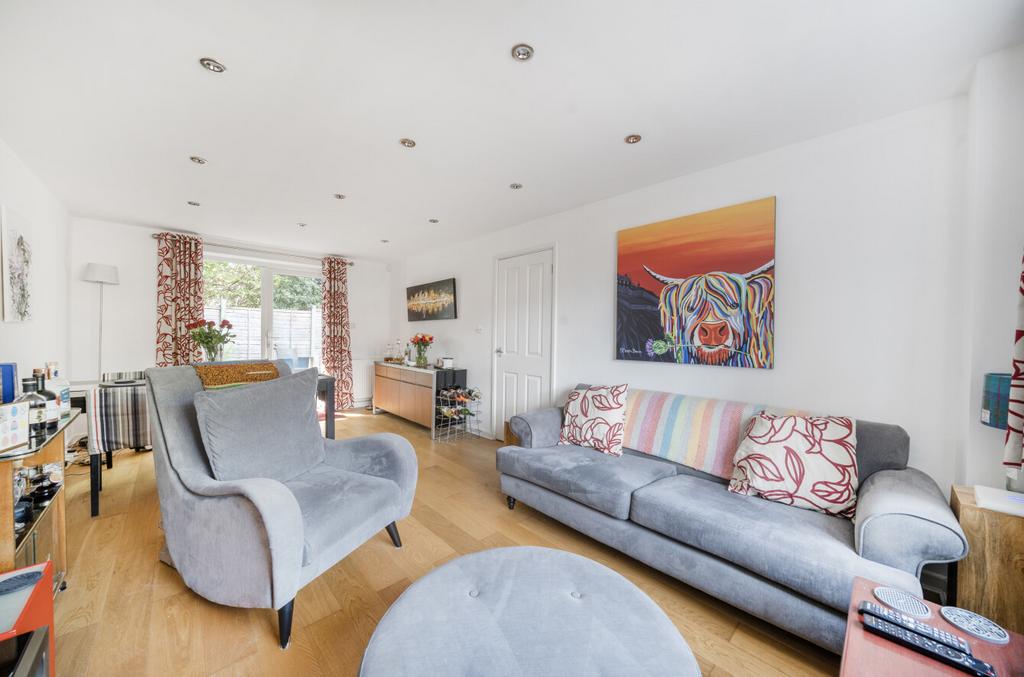 Clements Road, Walton-On-Thames... 3 bed bungalow - £485,000