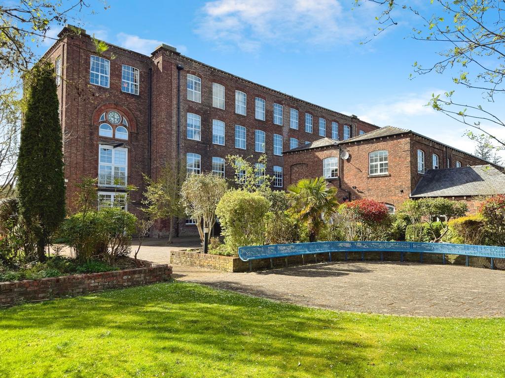 Denton Mill Close, Carlisle CA2 2 bed flat for sale - £119,500
