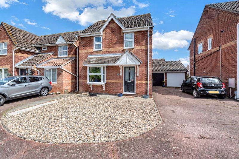 Brayfield Close, Bury St. Edmunds 3 bed detached house for sale - £325,000