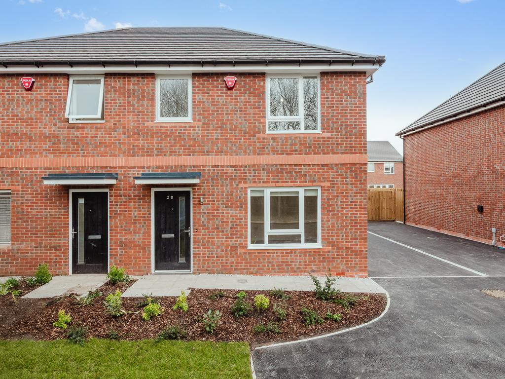at Irwell View, Irwell Vale, Bury... 4 bed house - £1,525 pcm (£352 pw)