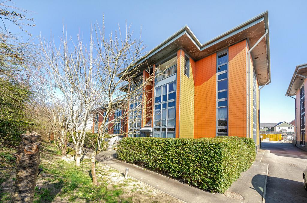 Thaxted Road, Essex CB10 2 bed apartment for sale - £250,000