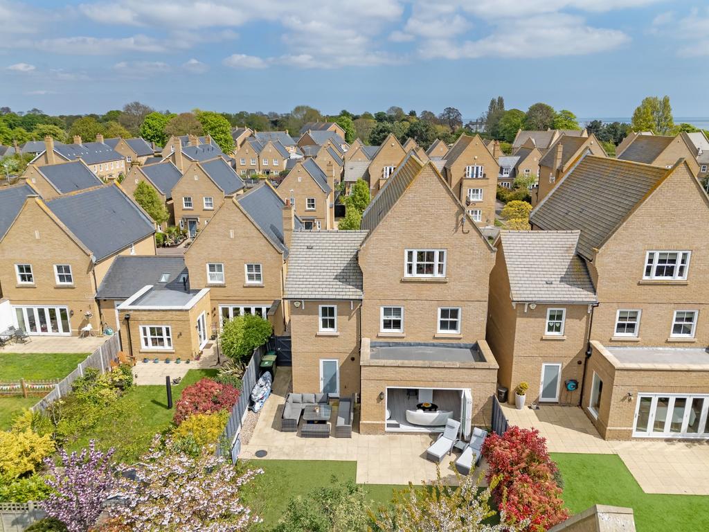 Gunners Rise, Shoebury Garrison... 4 bed detached house for sale - £825,000