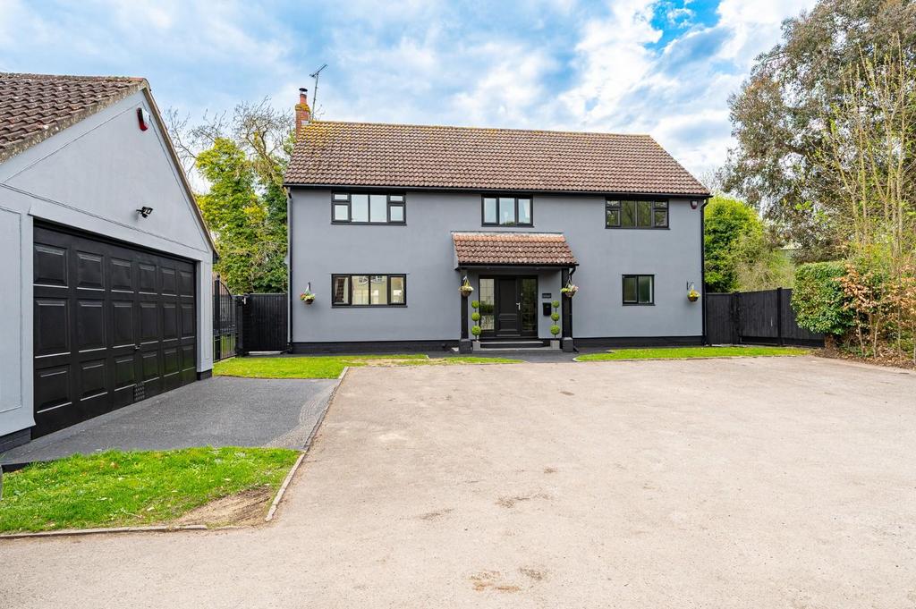 The Street, Pebmarsh, Halstead 4 bed detached house for sale - £725,000