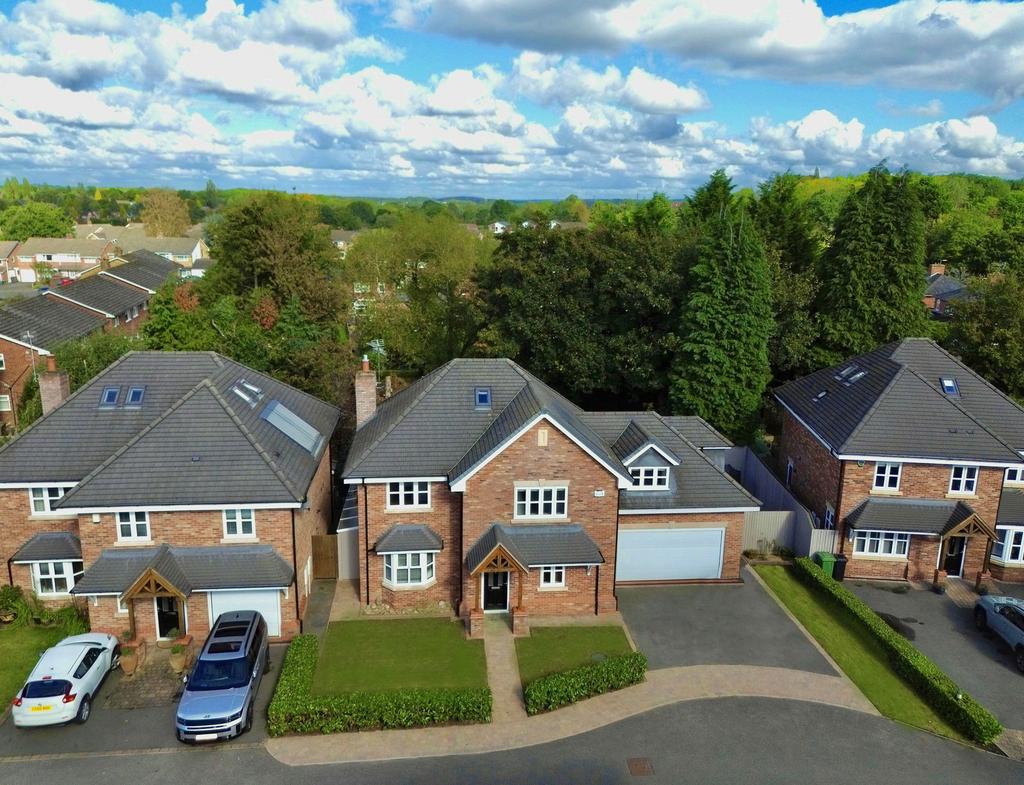 Packwood Mews, Knowle 5 bed detached house for sale - £850,000