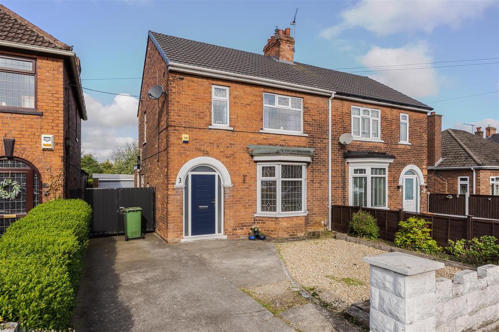Messingham Road, Scunthorpe 3 bed semi-detached house - £185,000