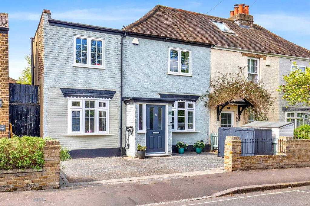 Fourth Cross Road, Twickenham TW2 4 bed end of terrace house for sale - £1,200,000