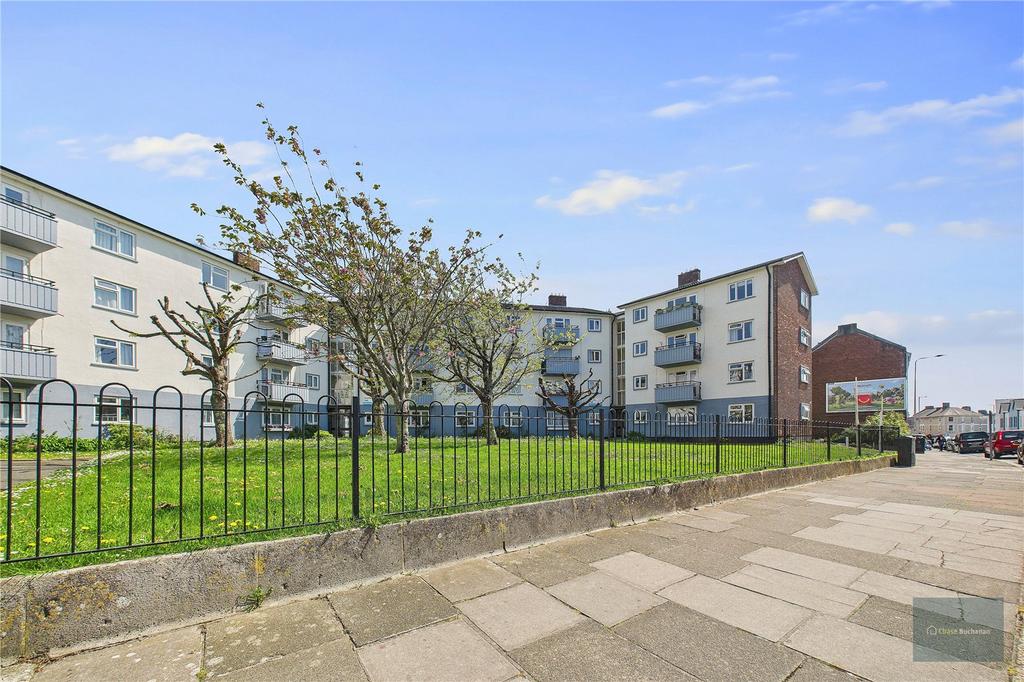 West Hoe Road, Plymouth PL1 2 bed apartment to rent - £950 pcm (£219 pw)