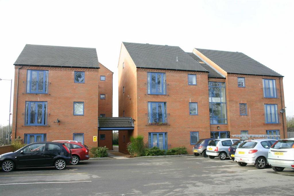 Prospect View, Redditch 2 bed apartment to rent - £875 pcm (£202 pw)
