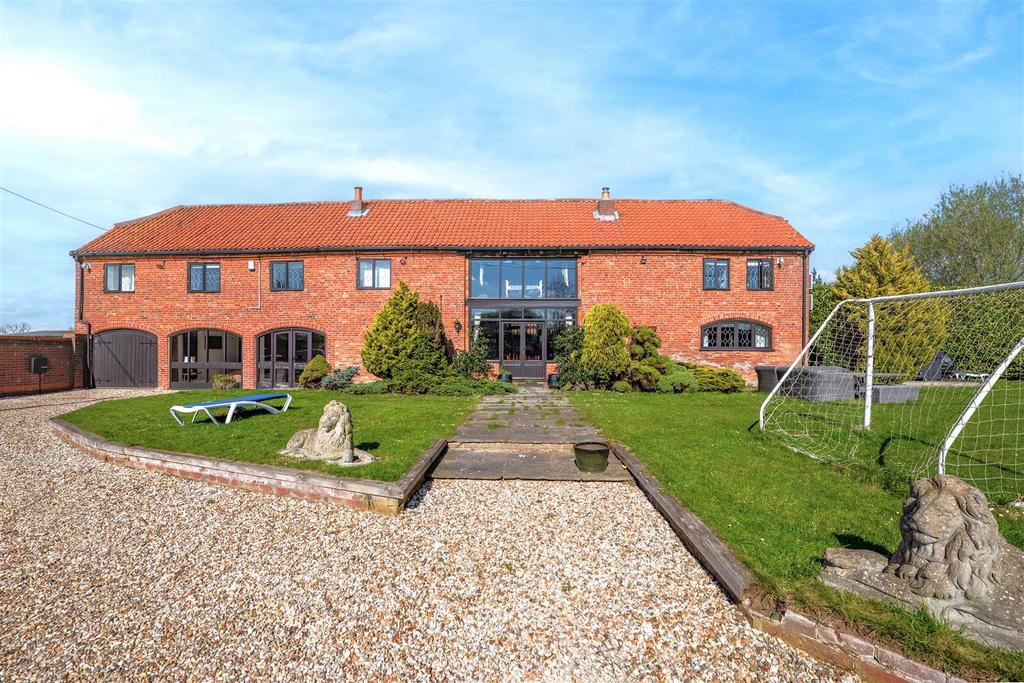 Sutton Lane, Sutton Cum Granby 5 bed barn conversion - £750,000