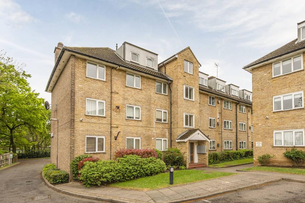 Queensmere Road, Wimbledon Park... 2 bed flat for sale - £425,000