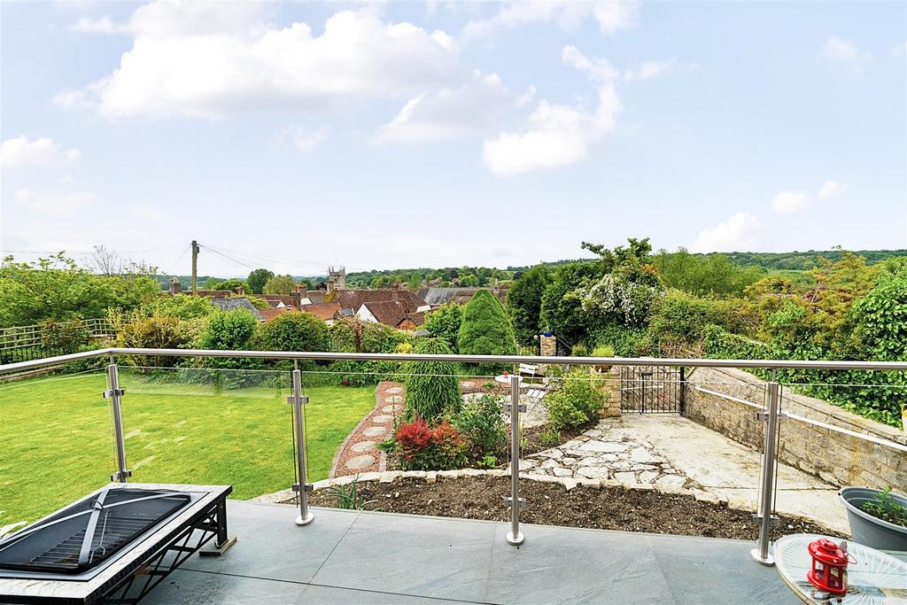 Snow Hill, Bere Regis, Wareham 3 bed detached bungalow for sale - £525,000