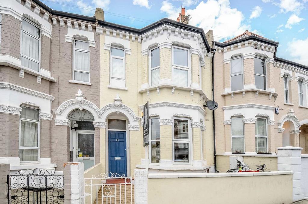 Swaffield Road, London SW18 2 bed flat for sale - £600,000