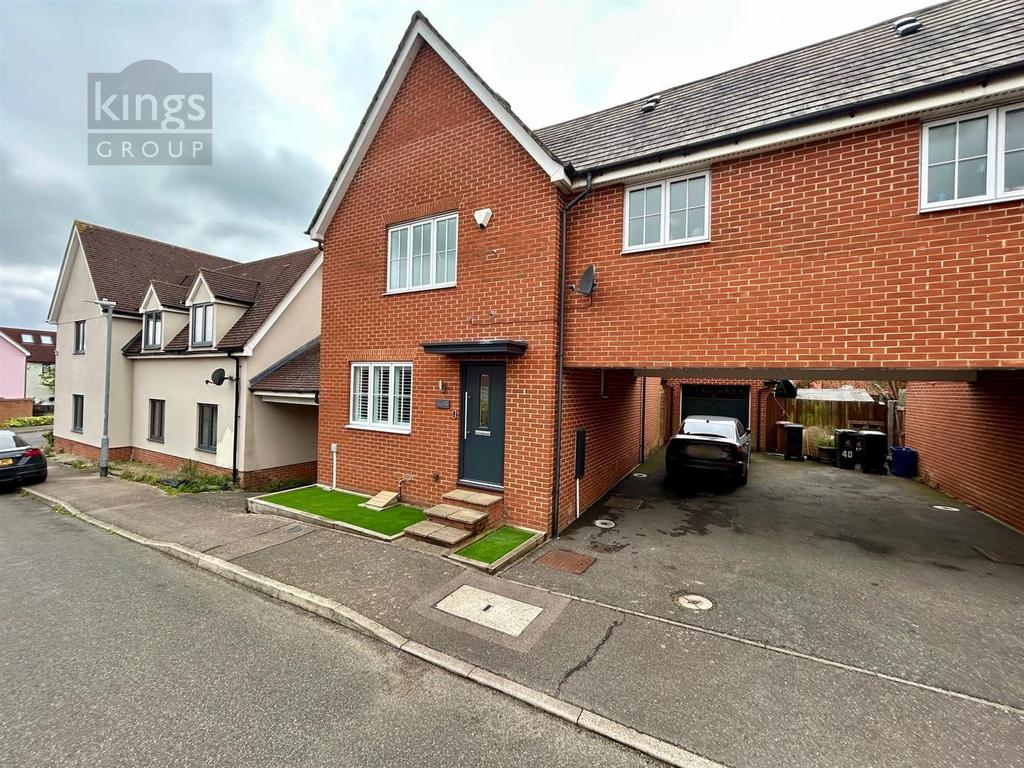 Hayden Road, Waltham Abbey 3 bed link detached house for sale - £550,000