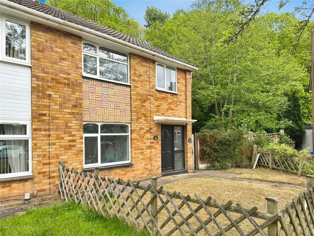 Langstone Road, West Midlands DY1 3 bed semi-detached house - £1,080 ...