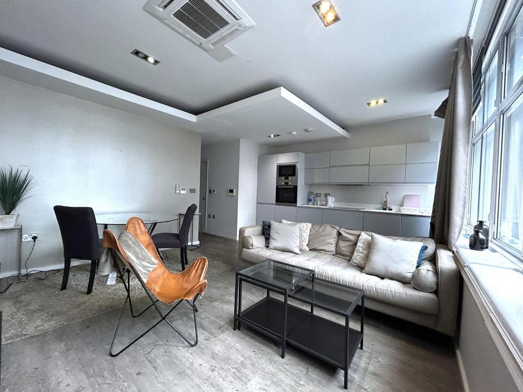 Park Row, Leeds 1 bed house - £995 pcm (£230 pw)