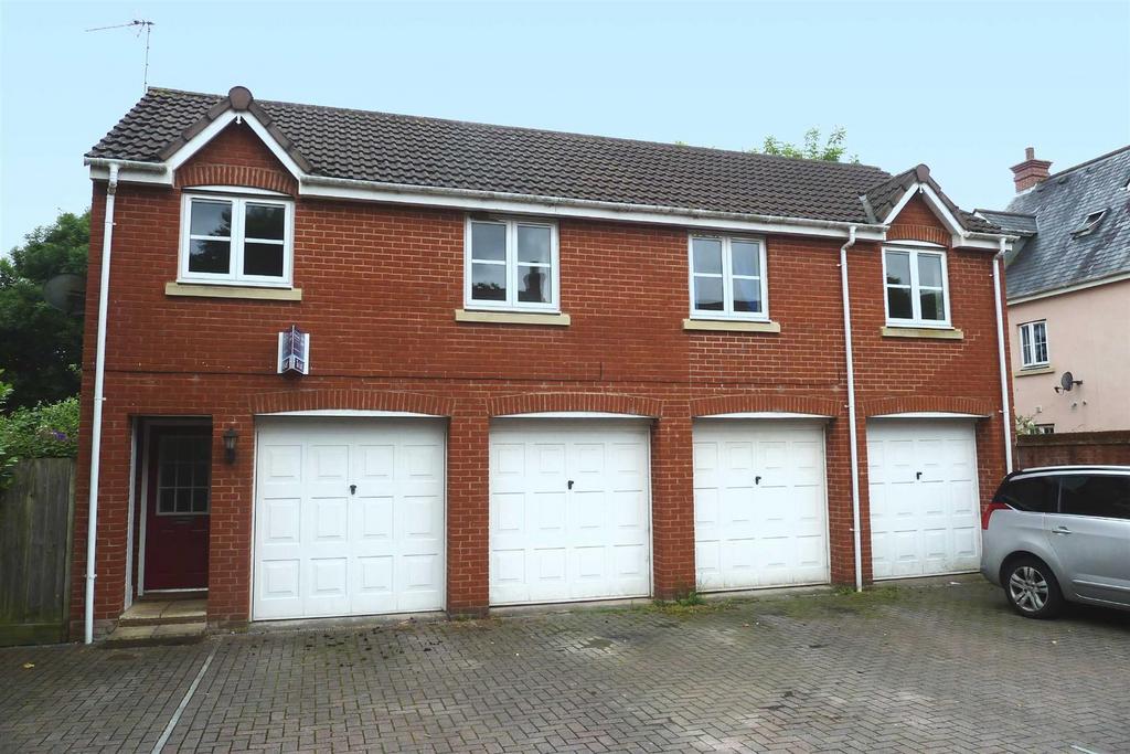 Redvers Way 2 bed apartment to rent - £850 pcm (£196 pw)