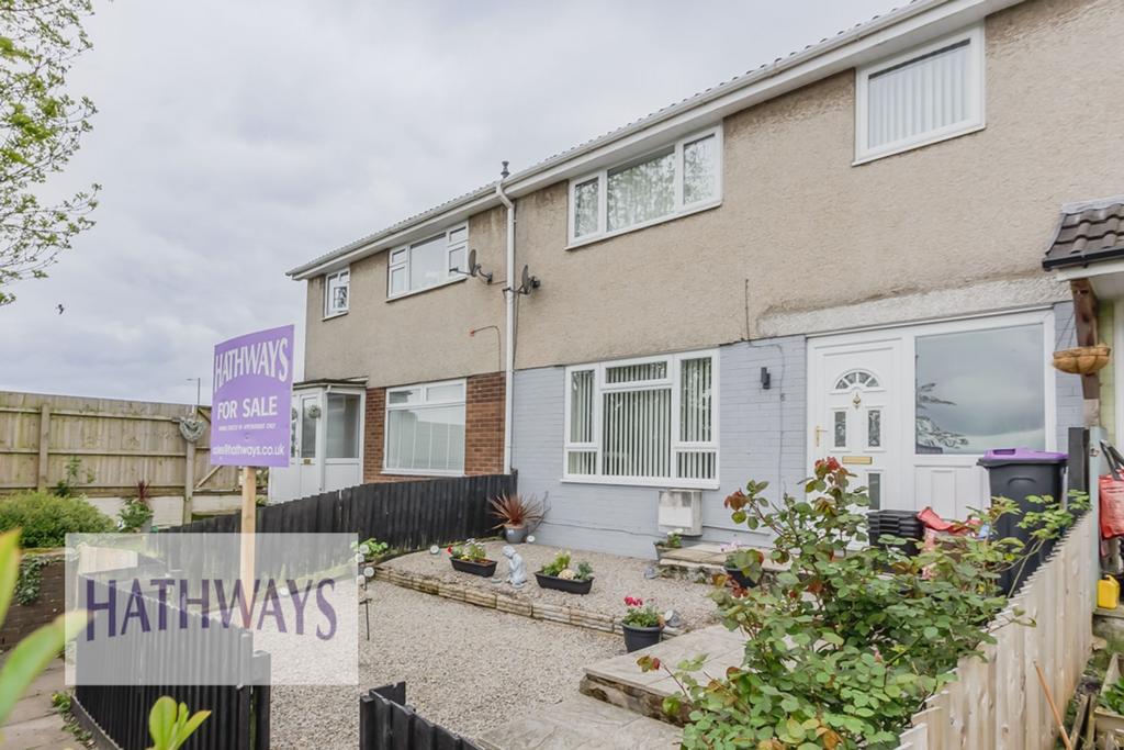Green Meadow Close, Cwmbran, NP44 3 bed terraced house for sale - £180,000