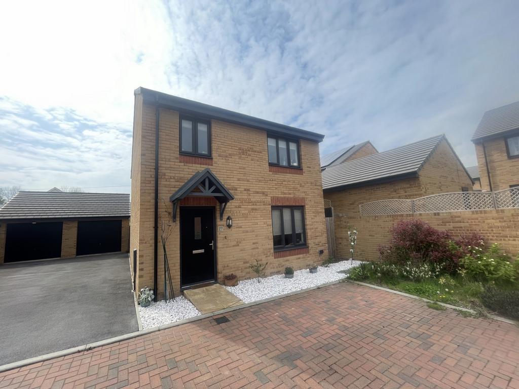 Centurion Close, Pinhoe, EX1 4 bed detached house - £450,000