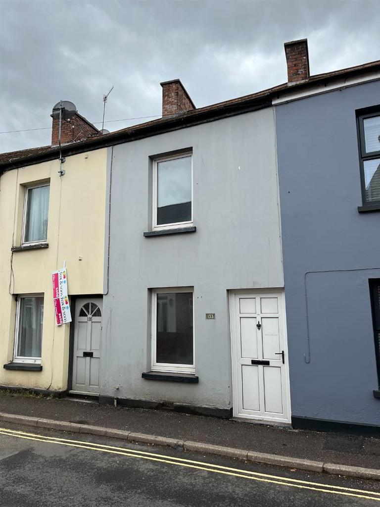 Chapel Street, Tiverton, Devon 2 bed terraced house to rent - £875 pcm ...