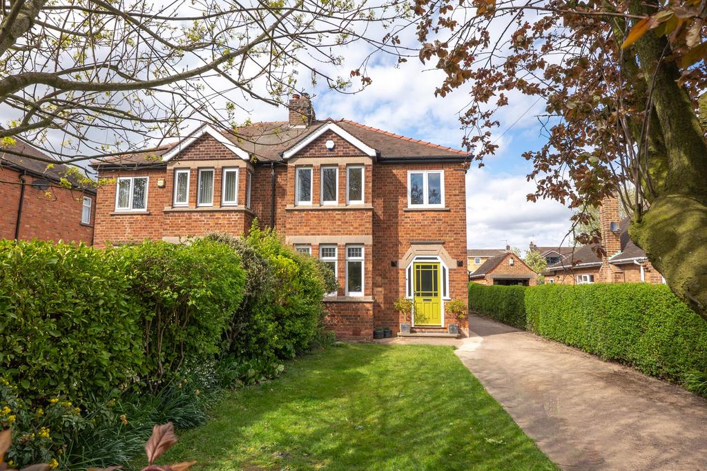Welham Road, Retford DN22 3 bed semi-detached house for sale - £315,000