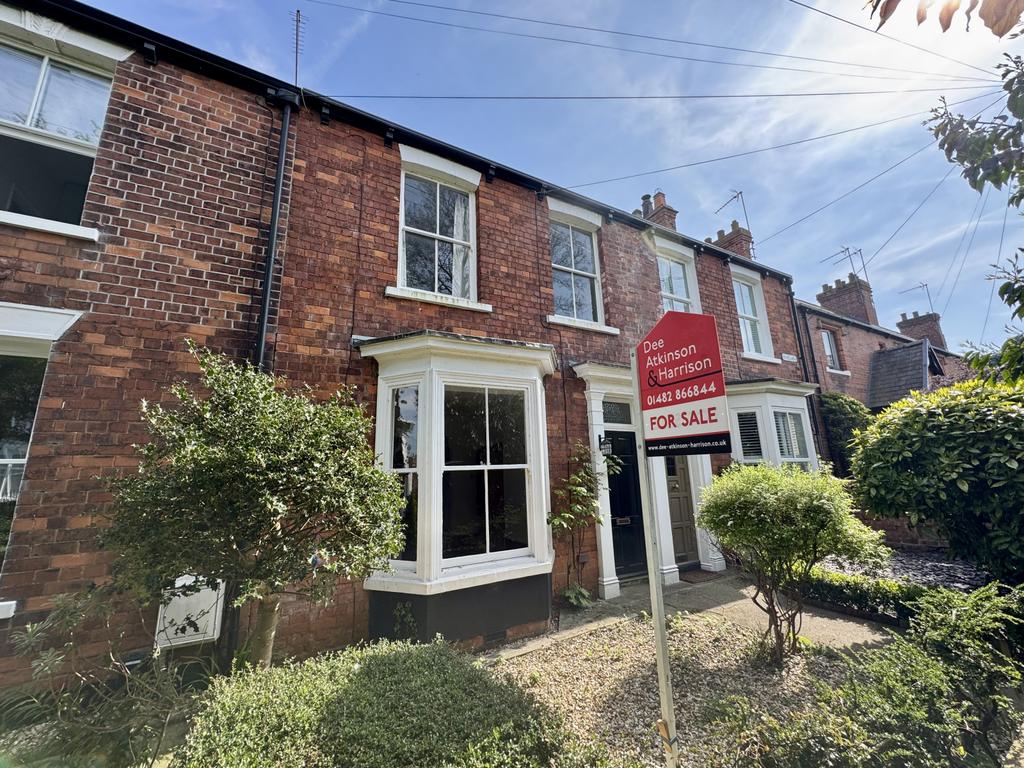 Woodlands Beverley Hu17 8bx 2 Bed Terraced House For Sale £280 000