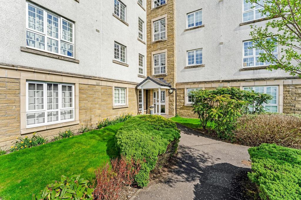 Knightswood Road, Glasgow G13 2 bed flat - £1,250 pcm (£288 pw)