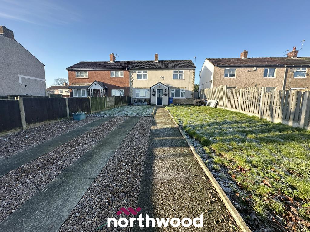 East Lane, Doncaster DN7 3 bed semi-detached house for sale - £118,000
