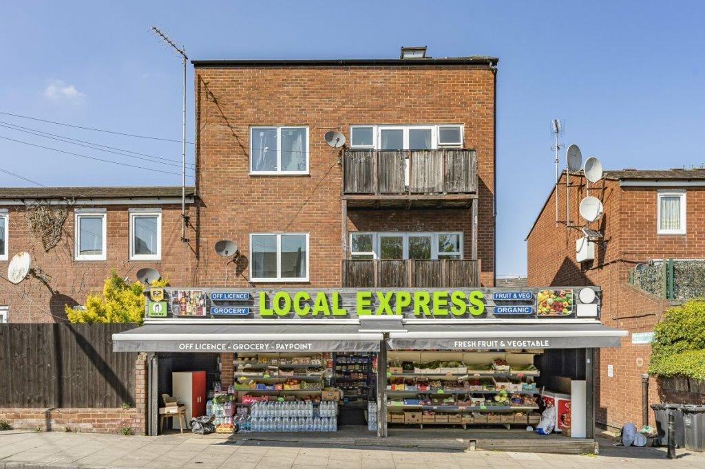 Southwold Road, Hackney E5 2 bed flat - £1,750 pcm (£404 pw)
