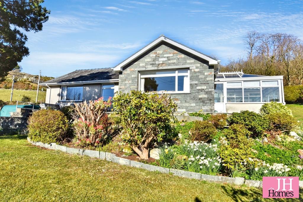 Spark Bridge, Ulverston, Cumbria 4 bed detached bungalow for sale - £ ...