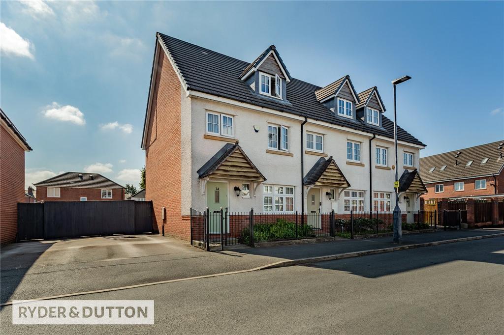 Winnie Street, Moston, Manchester, M40 4 bed semi-detached house for ...