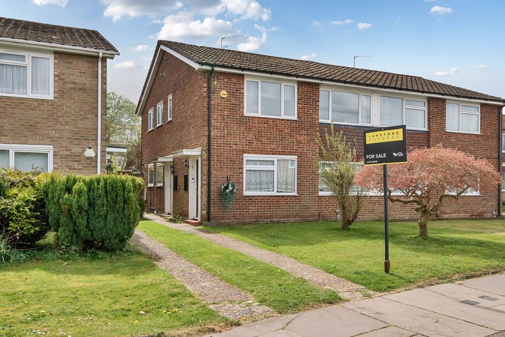 Acer Road, Biggin Hill, Westerham 2 bed maisonette for sale - £325,000