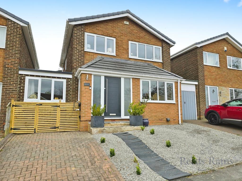 Broadoak Drive, Durham DH7 4 bed link detached house - £330,000