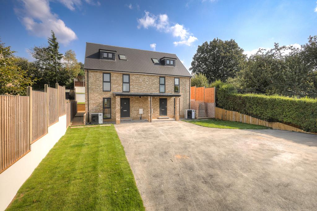 Stansted Road, Hertfordshire CM23 3 bed semi-detached house for sale - £525,000