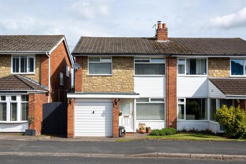 Houses for sale around WA13 0XG | OnTheMarket