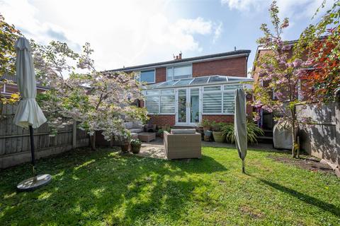 Houses for sale around WA13 0XG | OnTheMarket