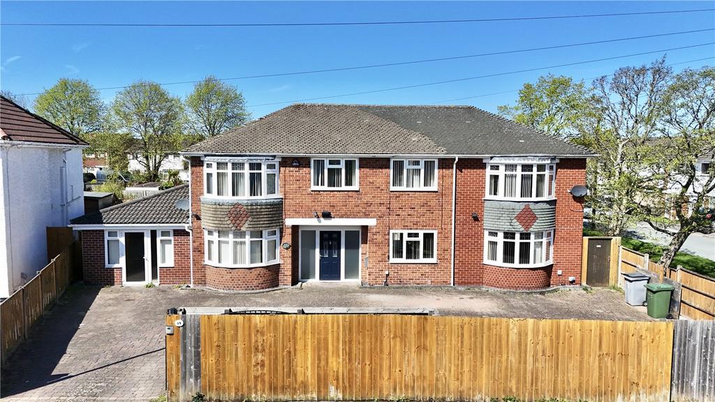 Coombe Road, Irby, Wirral, CH61 5 bed detached house for sale - £450,000