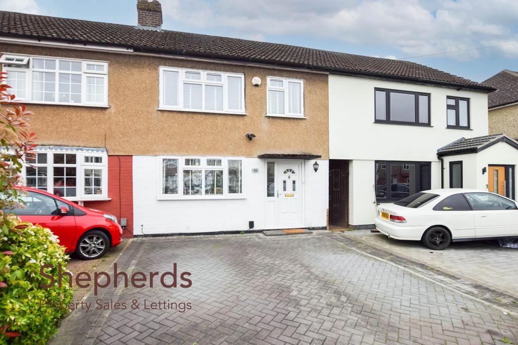 Trinity Lane, Waltham Cross EN8 3 bed terraced house - £450,000