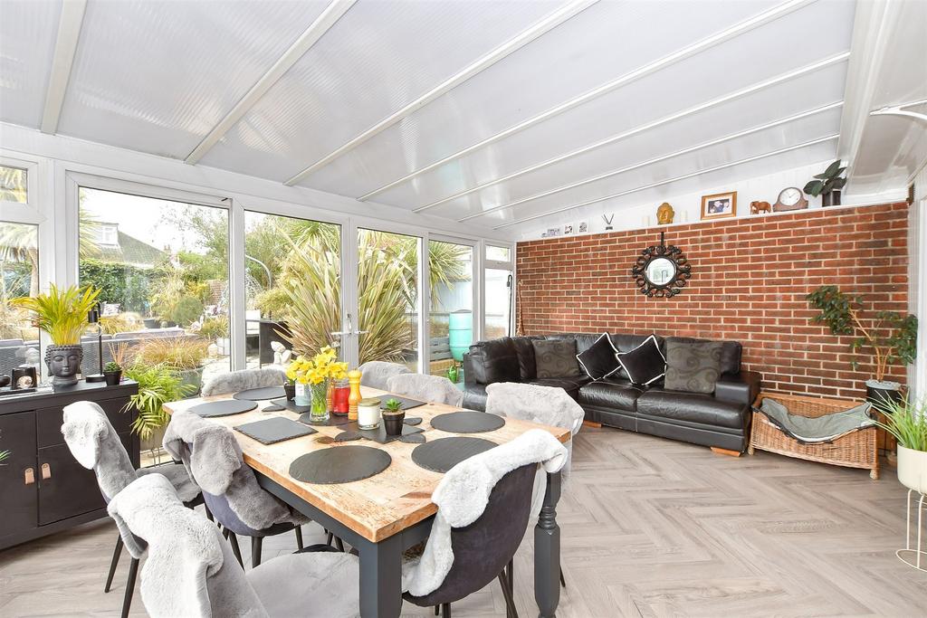 Kenmure Avenue, Patcham, Brighton... 4 bed semi-detached house for sale ...