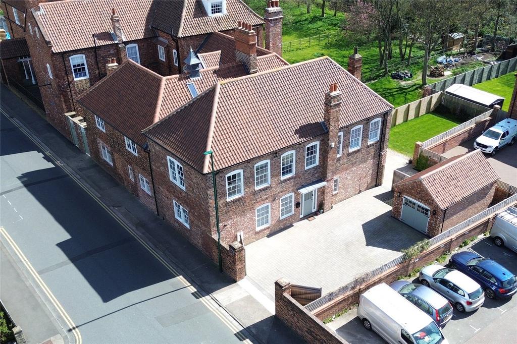 Kirkleatham Street, Redcar 3 bed semi-detached house for sale - £340,000