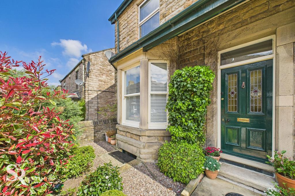 Hayfield Road, Chapel-En-Le-Frith, SK23 4 bed semi-detached house - £ ...